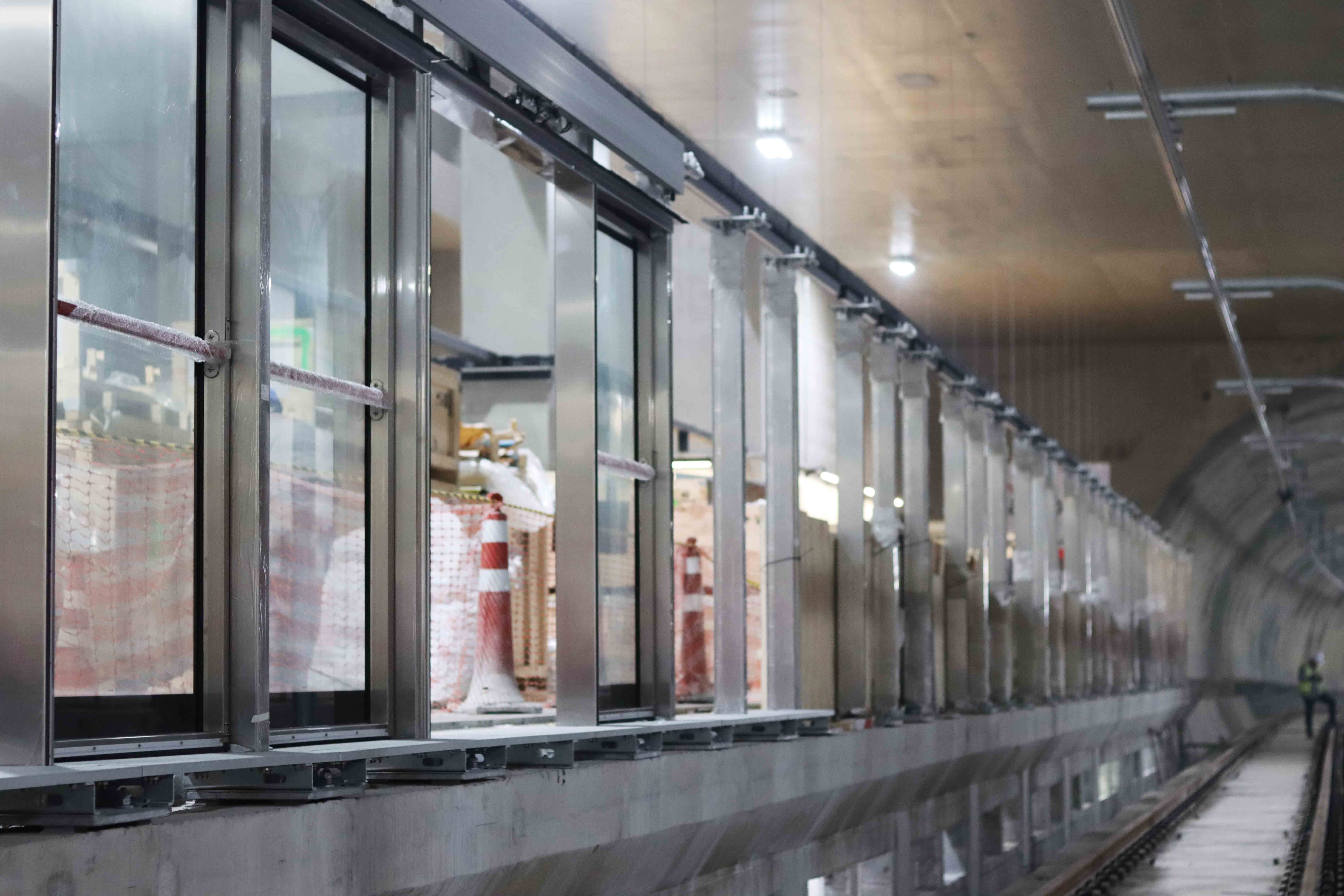 ACCIONA comienza la instalación de las puertas de andén de la Línea 6 ...