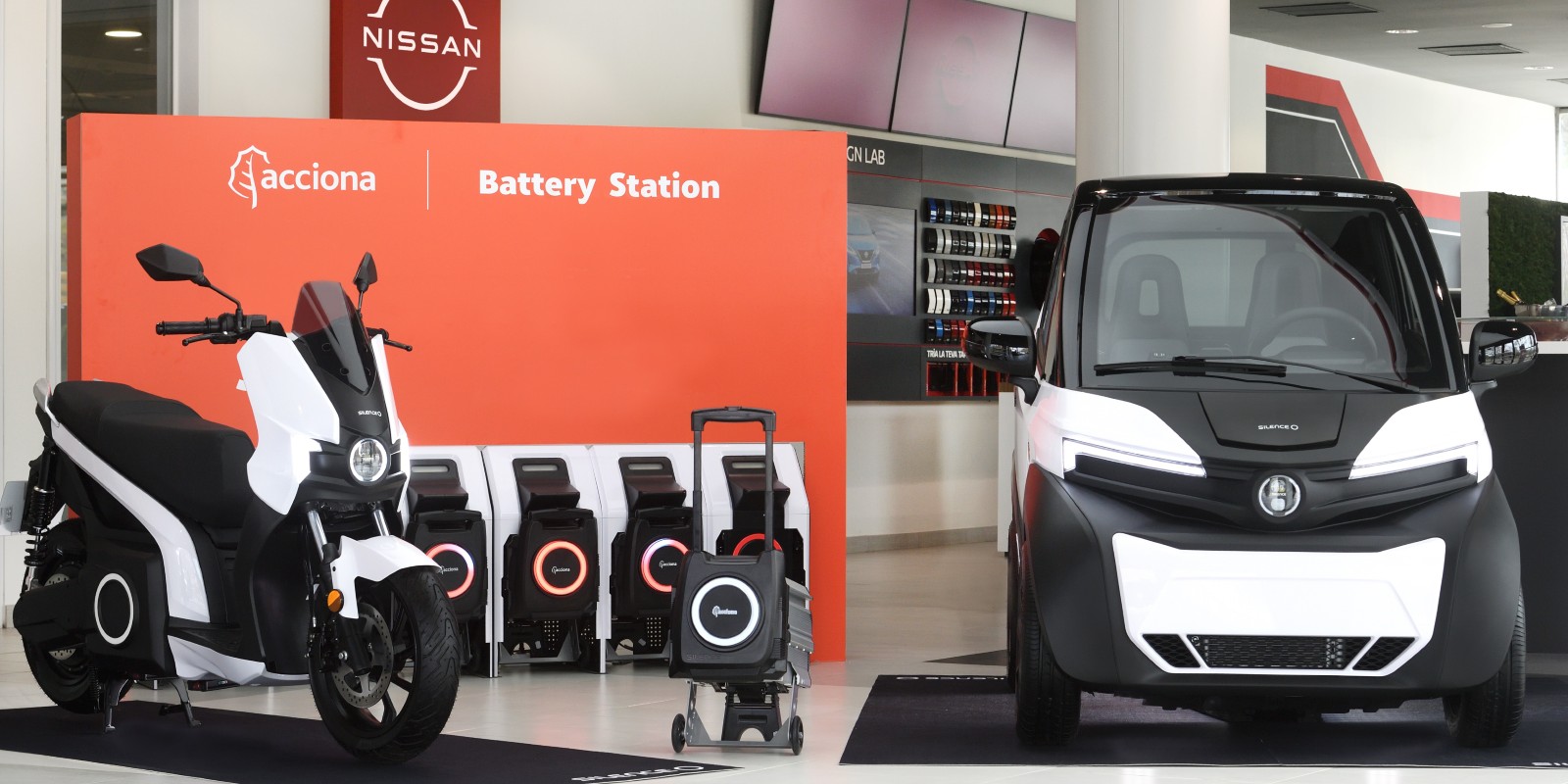 ACCIONA partners with Nissan for European distribution of its new ...
