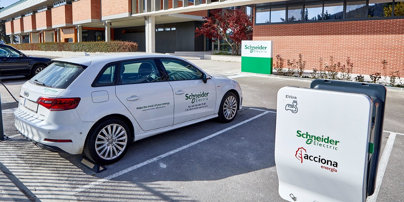 Schneider Electric and ACCIONA Energia develop the first industrial microgrid in Spain